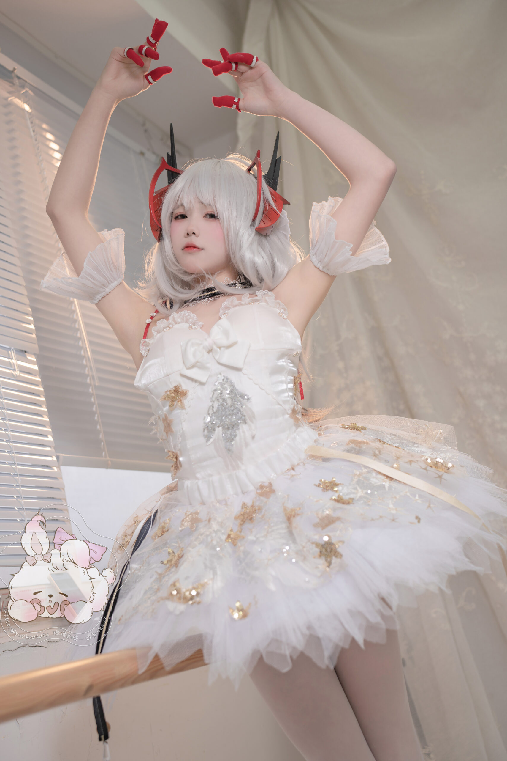 咬一口兔娘 明日方舟W天鹅之舞 - Coser Lab